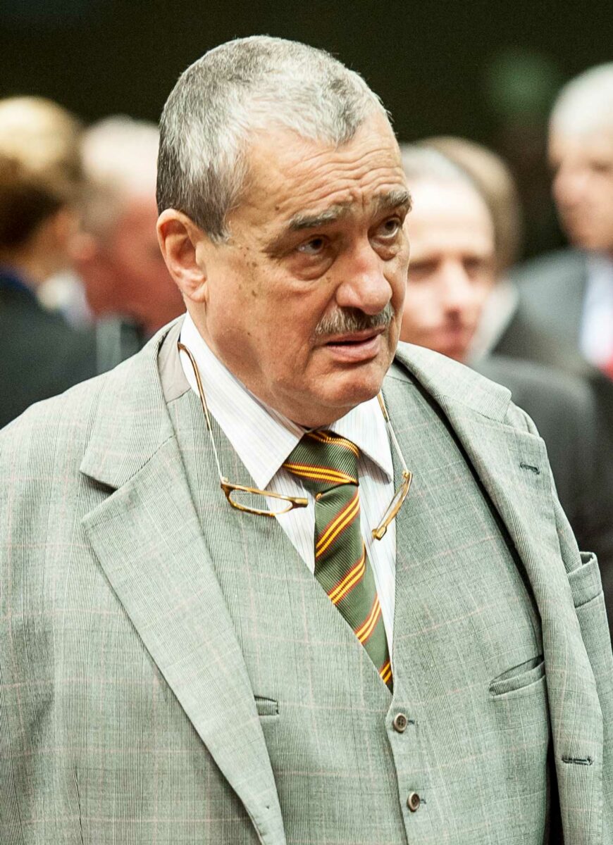 Disparition du prince Karel de Schwarzenberg : ministre, sénateur et ...