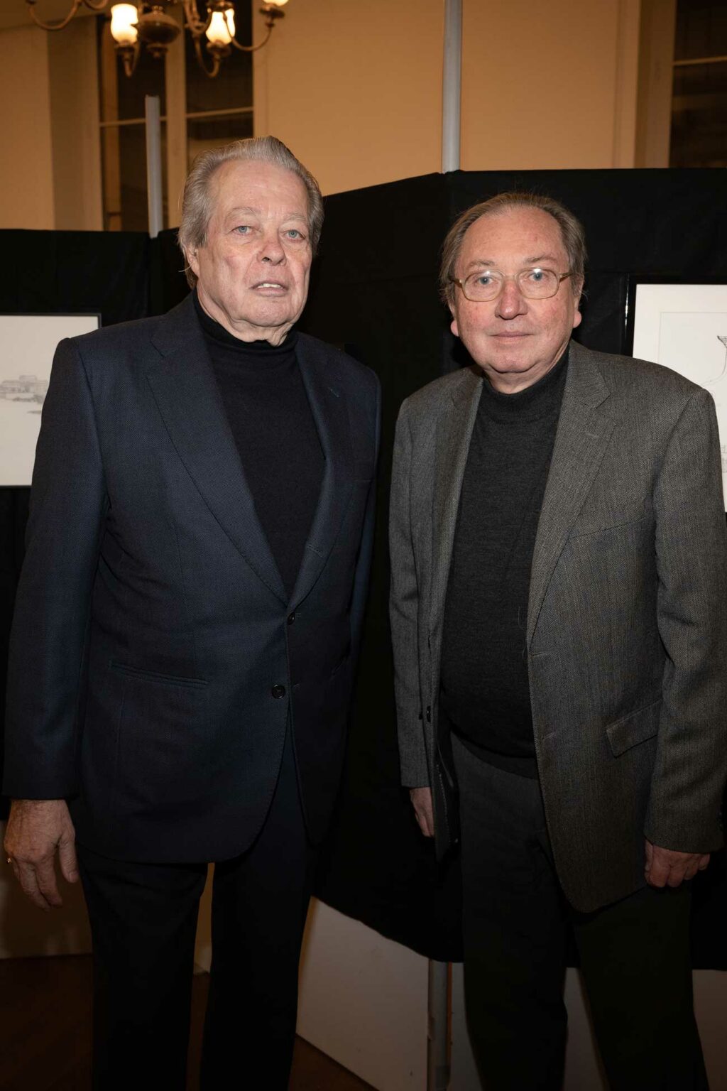 L'exposition du prince Michel d'Orléans attire des personnalités de ...