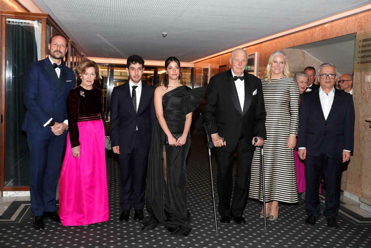 Le prix Nobel de la paix remis aux jumeaux de Narges Mohammadi en ...