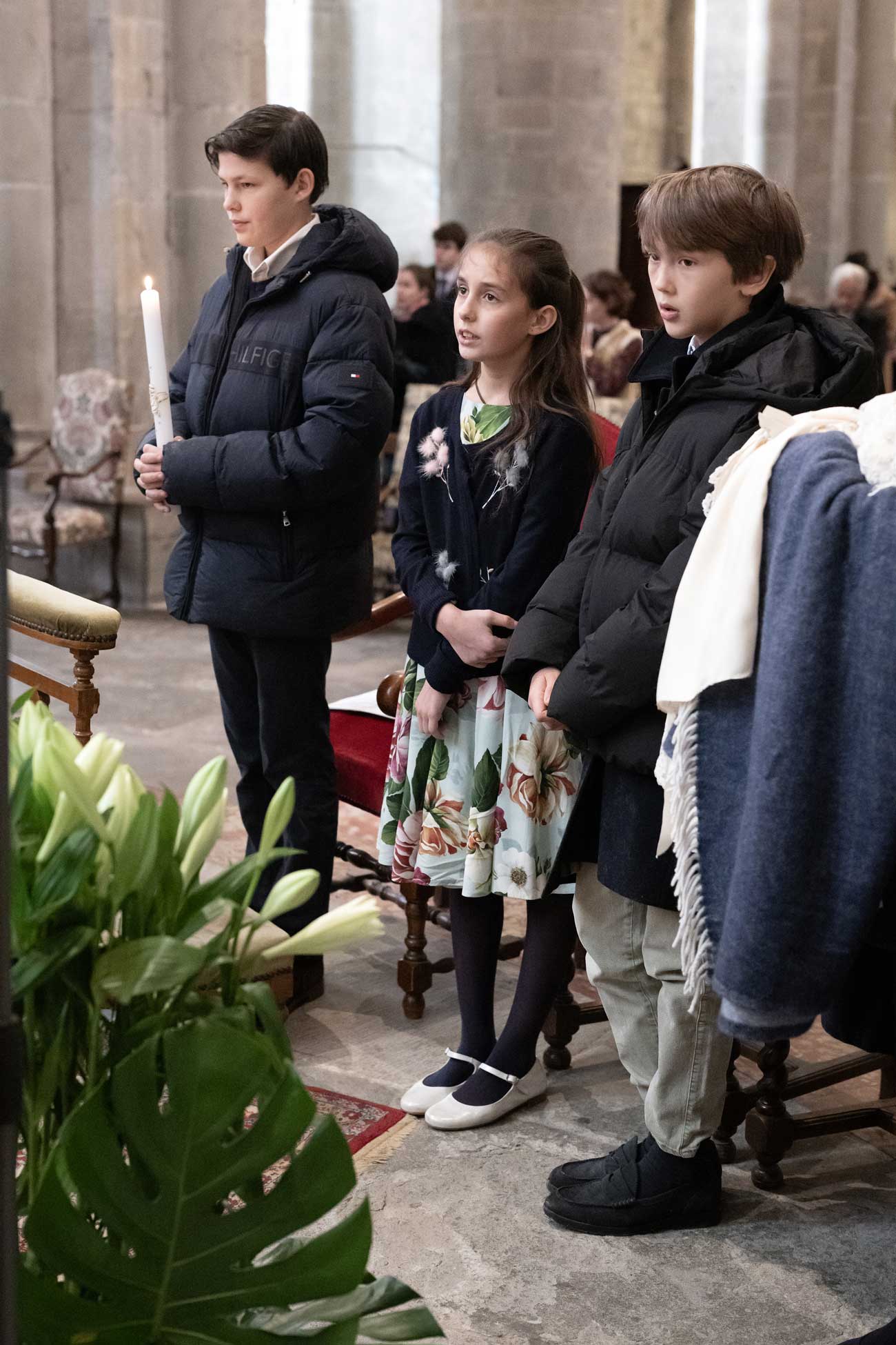 Le baptême du prince Alphonse de France à la basilique Saint-Nazaire de ...