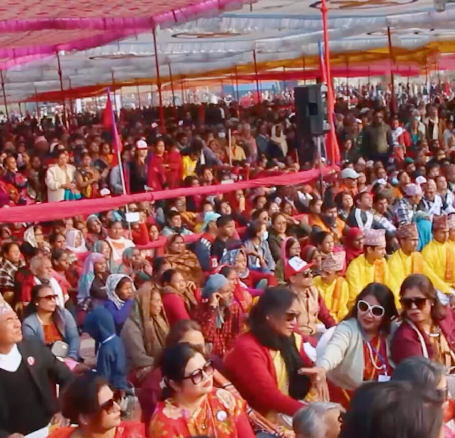 « J'entends les Népalais m'appeler pour sauver le Népal » : le roi ...