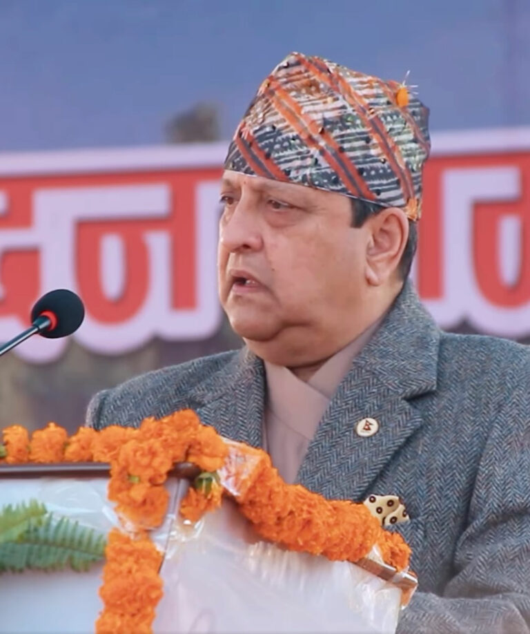 Le roi Gyanendra adresse un message aux Népalais pour la Journée de la ...