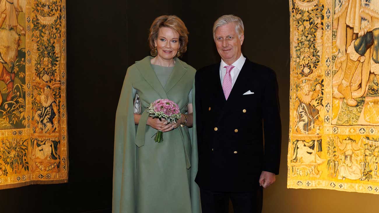 Le roi Philippe et la reine Mathilde à Audenarde : des tapis, des pâtes ...