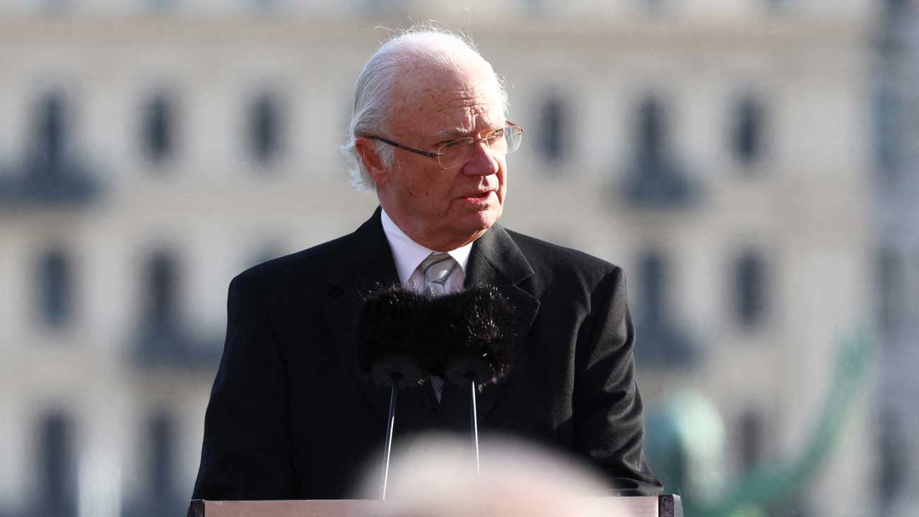 Le roi Carl XVI Gustaf préside la cérémonie d'adhésion de la Suède à l'OTAN