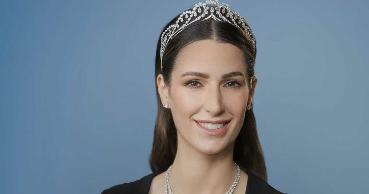 La princesse Rajwa ressort son diadème de mariage pour ses 30 ans