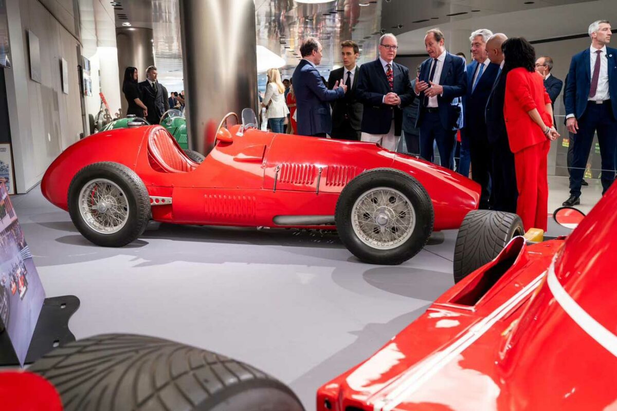 Le prince Albert II et Louis Ducruet revivent la légende Ferrari à Monaco