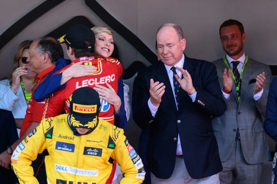 Les larmes du prince Albert II et l'euphorie de la famille princière ...