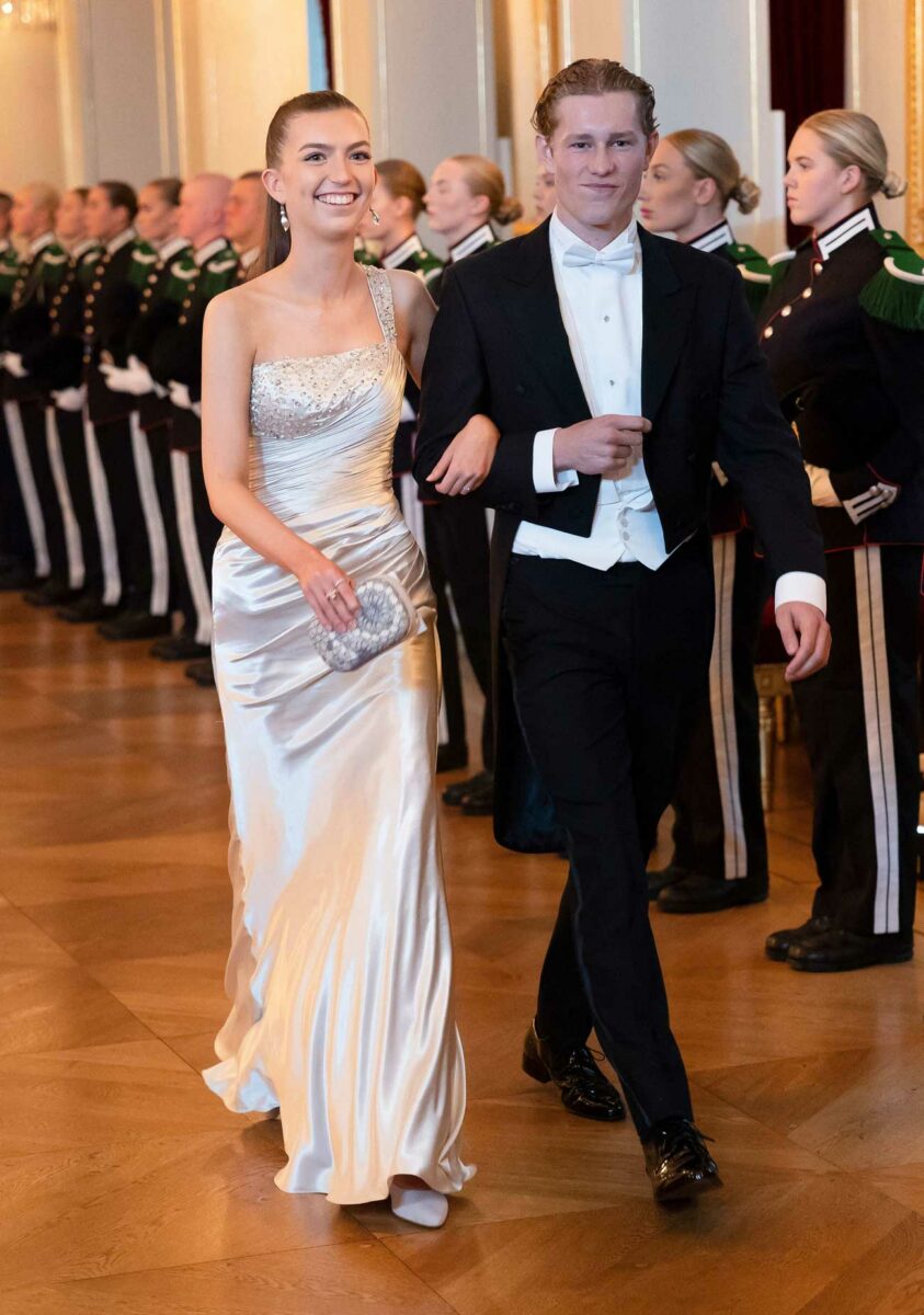 La princesse Ingrid Alexandra de Norvège a rompu avec Magnus, son ...
