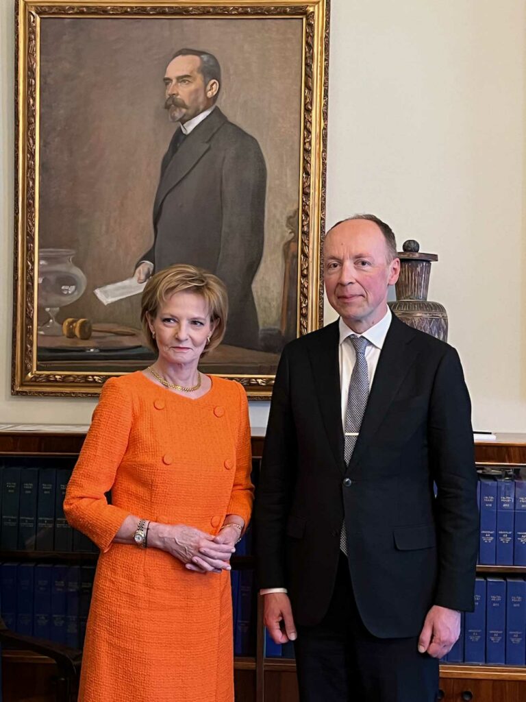 Margareta de Roumanie au parlement finlandais à Helsinki
