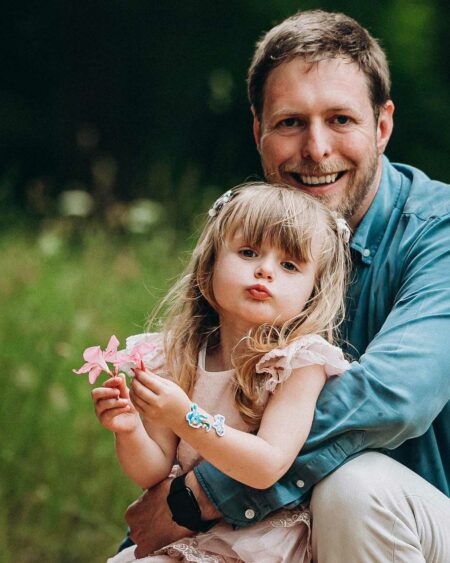 Adorables photos de la princesse Géraldine avec son papa pour la ...