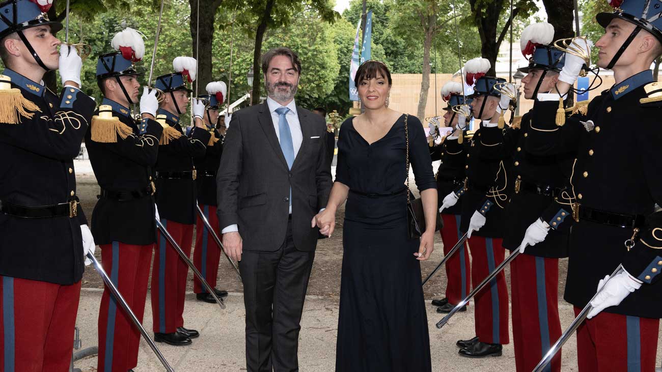 Le grand gala de Saint-Cyr honore la tradition avec panache, en ...