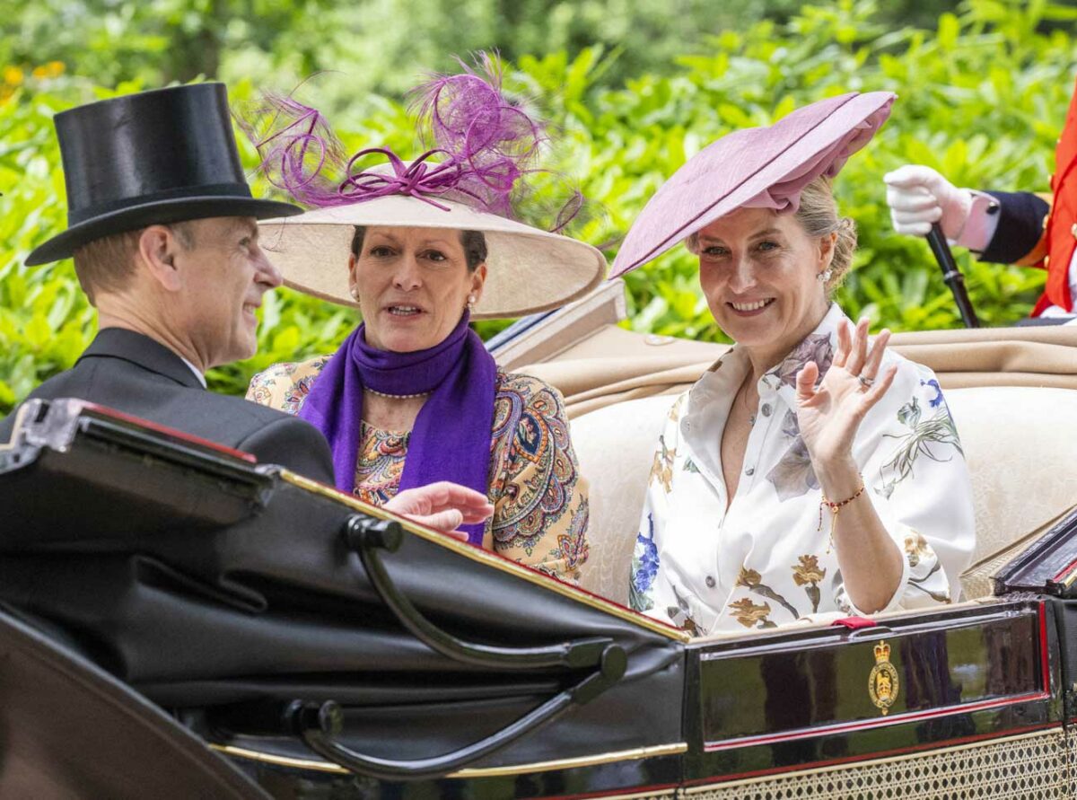 Les enfants de la princesse Margaret et la princesse Zahra Aga Khan à l ...
