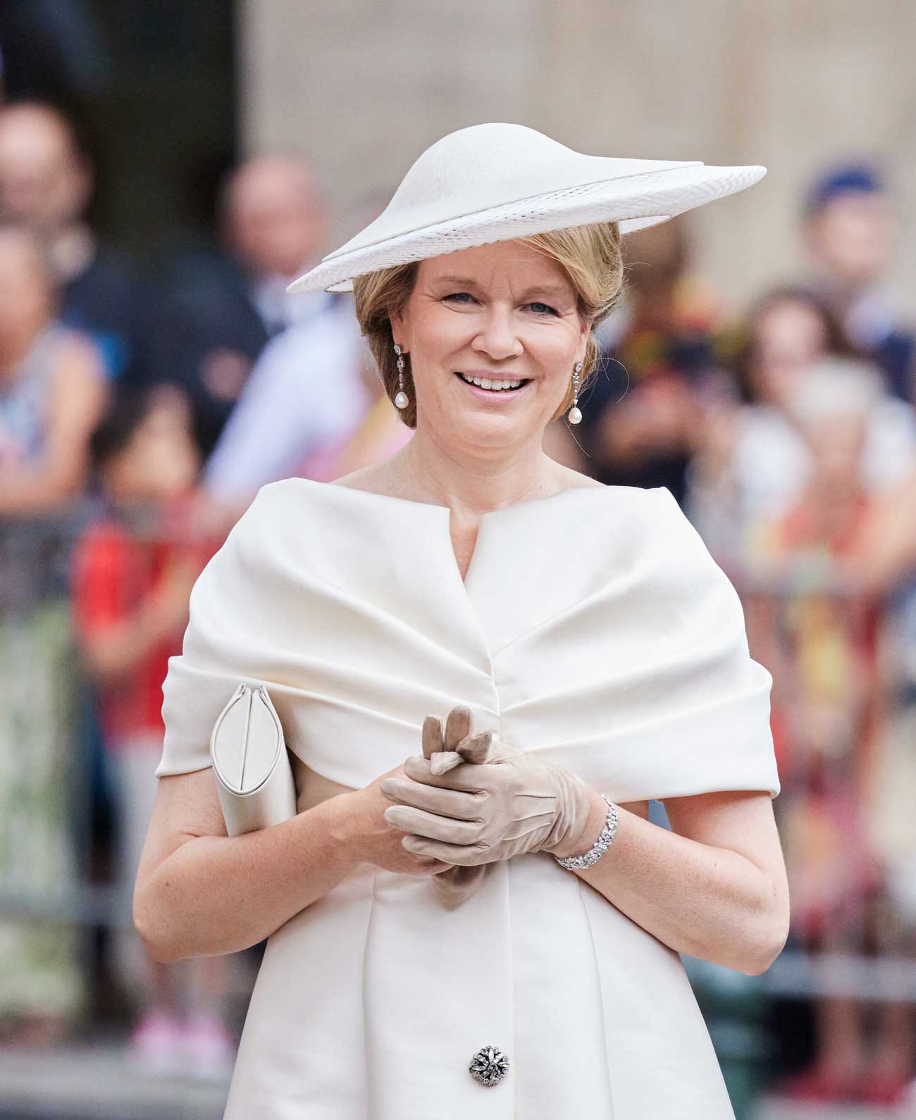 La robe Natan de la reine Mathilde pour la fête nationale 2024 sous ...