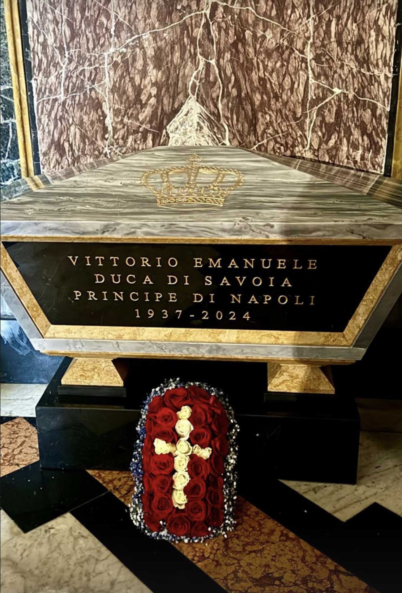 Le prince Victor-Emmanuel de Savoie rejoint enfin ses ancêtres à la basilique de Superga