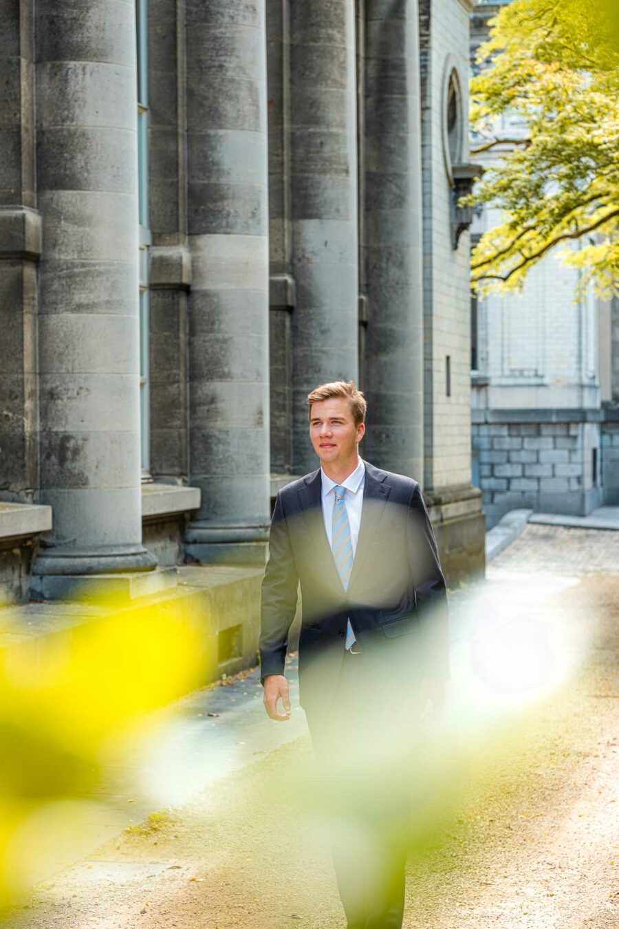 Les nouvelles photos du prince Gabriel pour ses 21 ans qui dévoilent ...