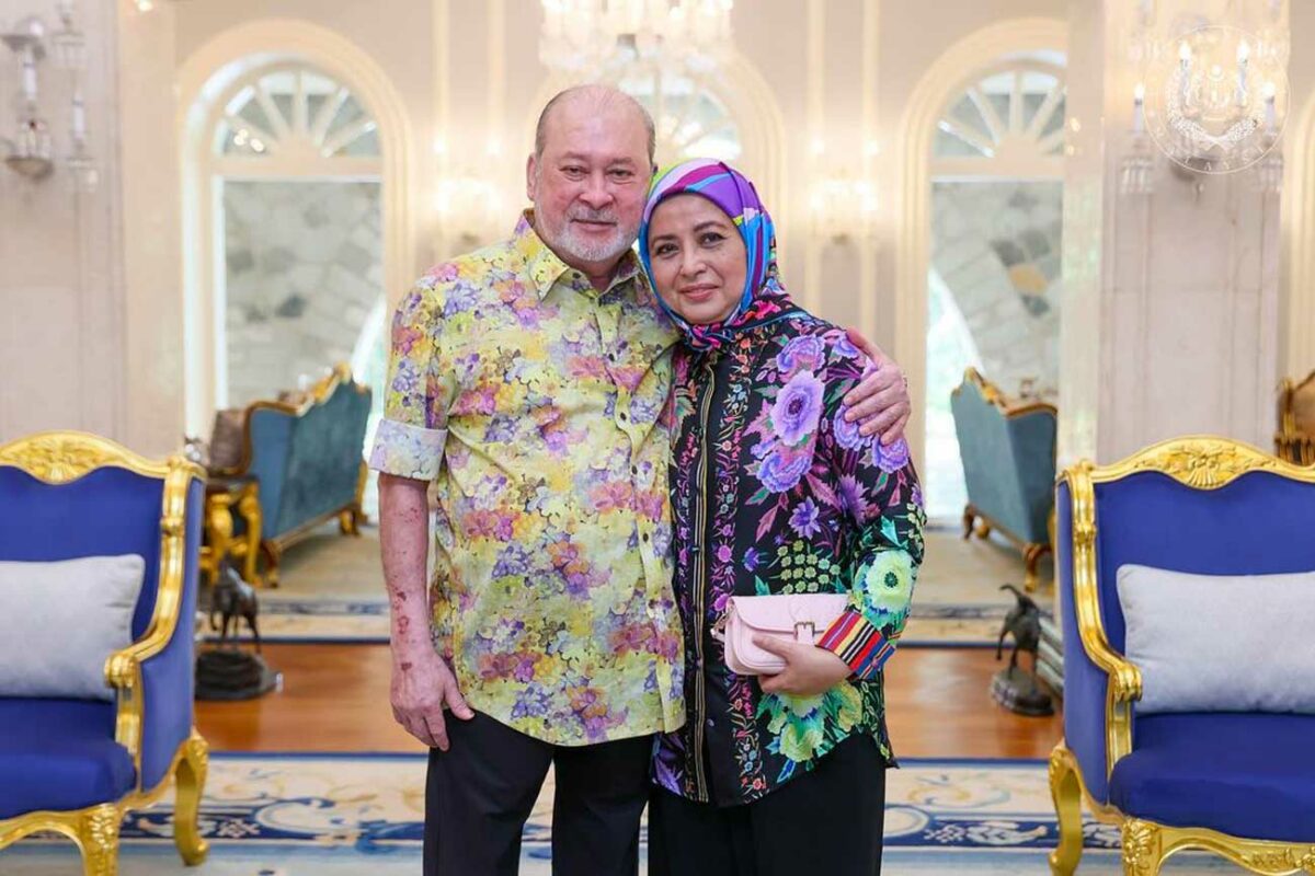 La reine Zarith Sofiah fête ses 65 ans en toute intimité avec le roi Ibrahim et leurs deux plus ...