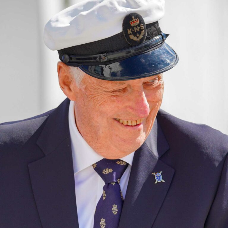 Le roi Harald est encore plus populaire auprès des Norvégiens malgré les tourments familiaux et ...