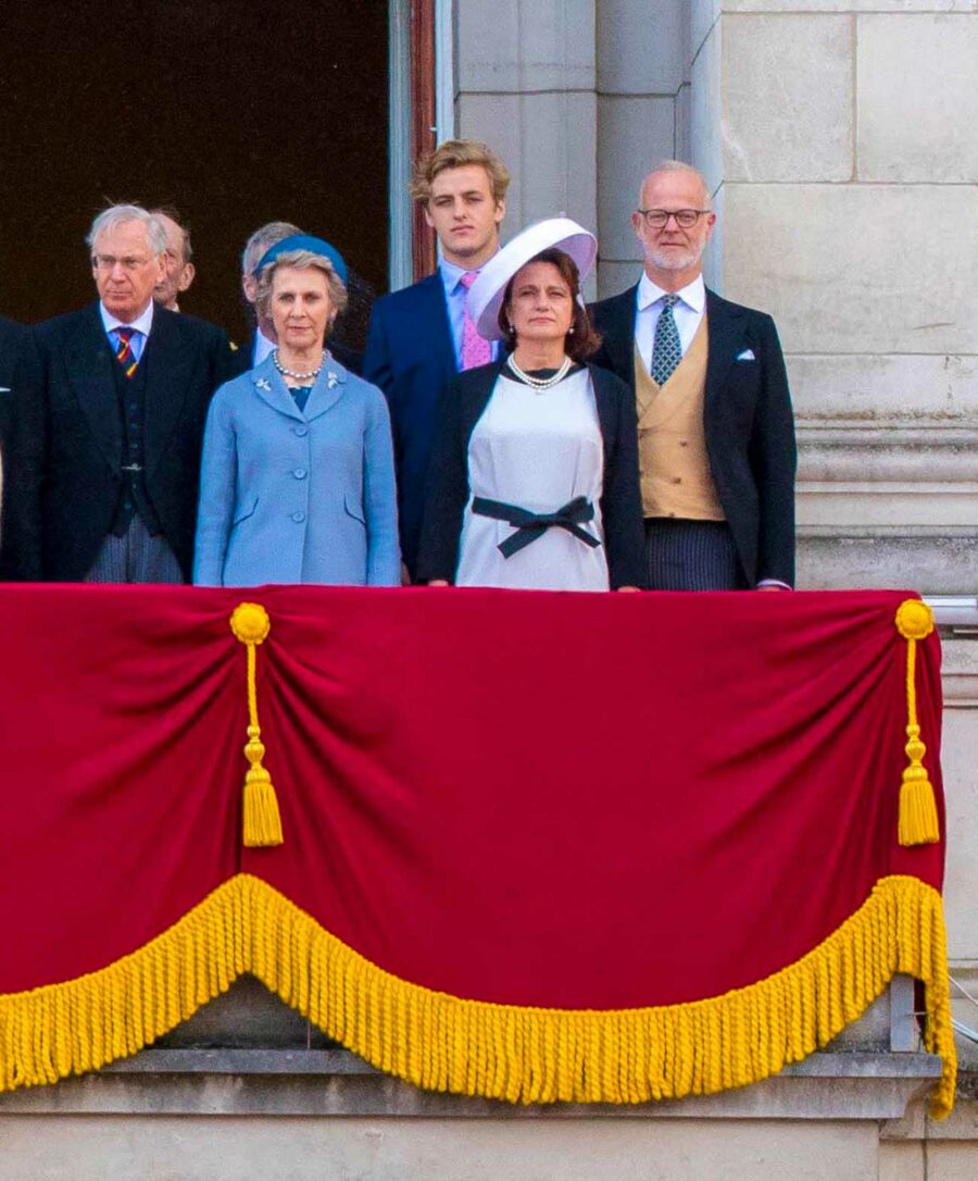 Alexander Ogilvy suit la trace des princes de la famille royale en ...