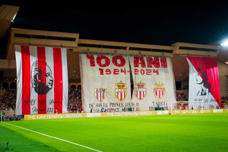 Le prince Albert II fête les 100 ans de l'AS Monaco et donne le coup d ...