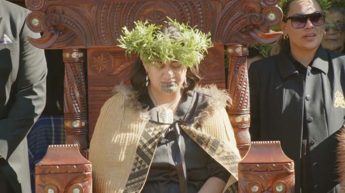 Couronnement de la nouvelle reine des Maoris qui succède à son père