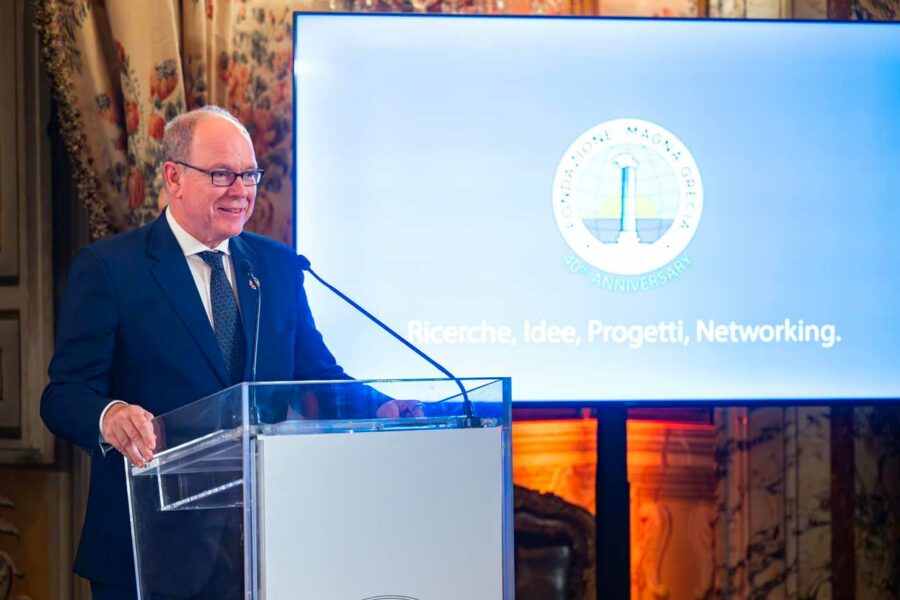 Le prince Albert II en visite culturelle au mont Pincio à Rome