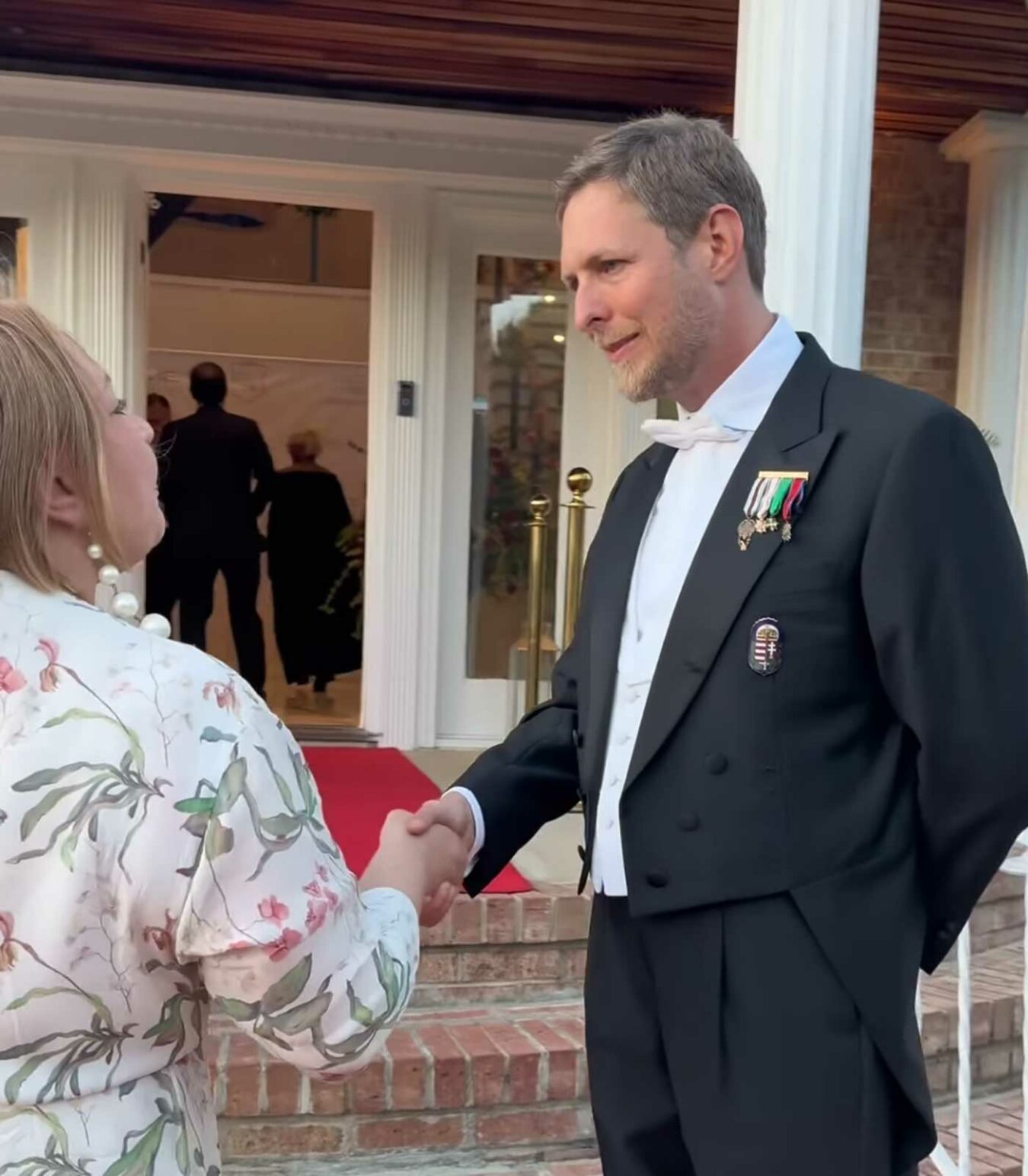 Le prince héritier Leka d'Albanie présente sa petite amie lors d'un ...