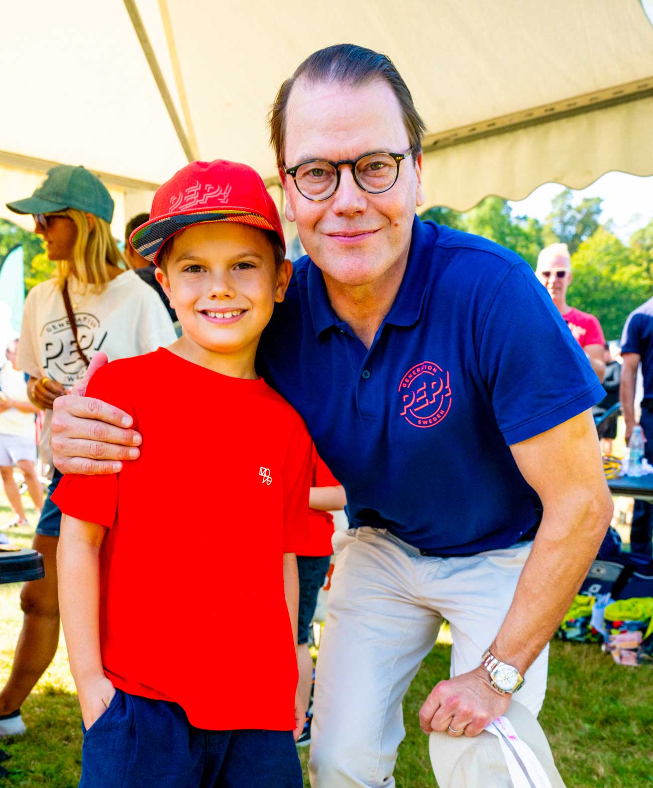 Une journée sportive et pleine de peps pour le prince Oscar et son papa