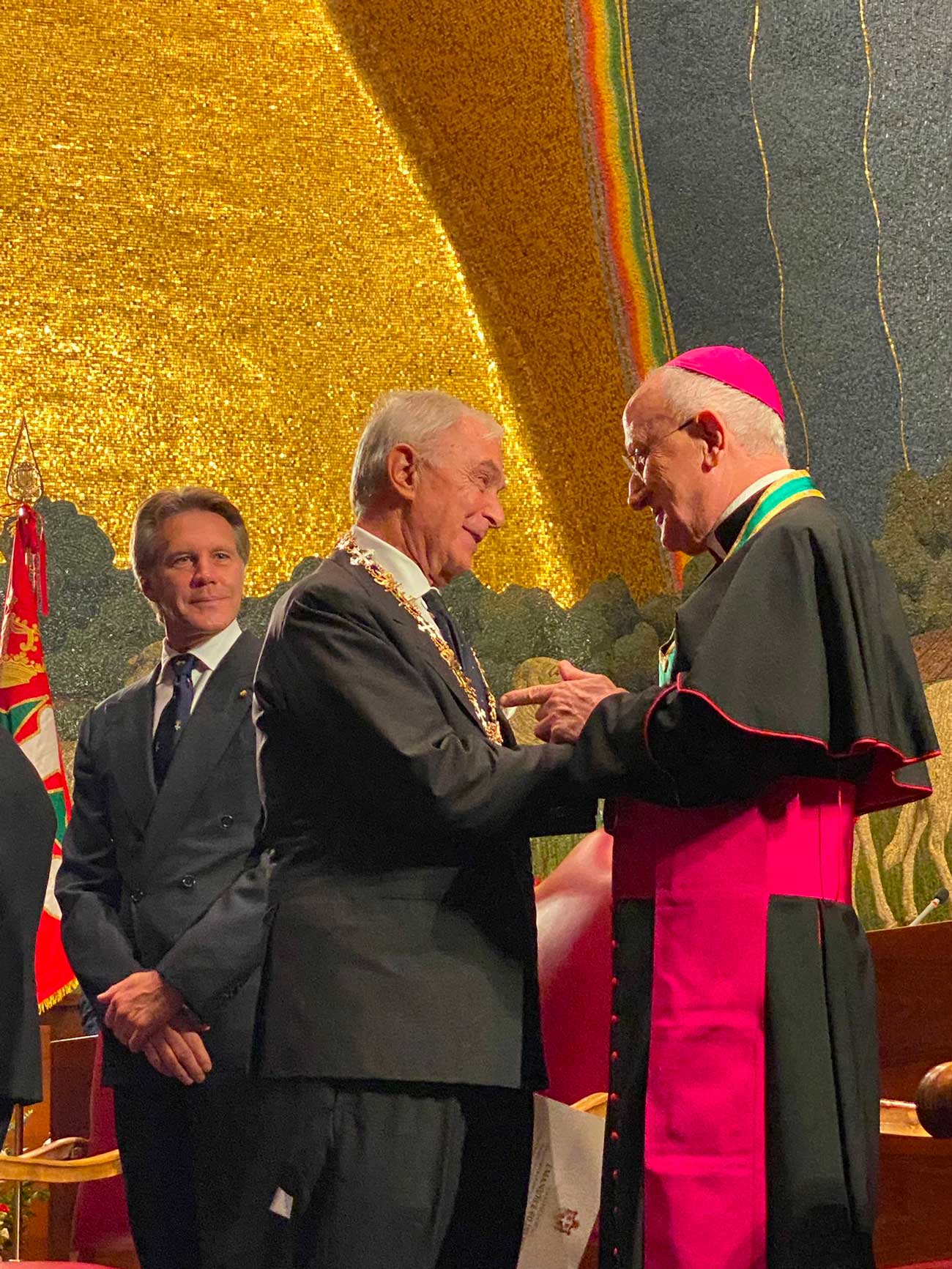 Le prince Emmanuel-Philibert perpétue des siècles de traditions en tant ...
