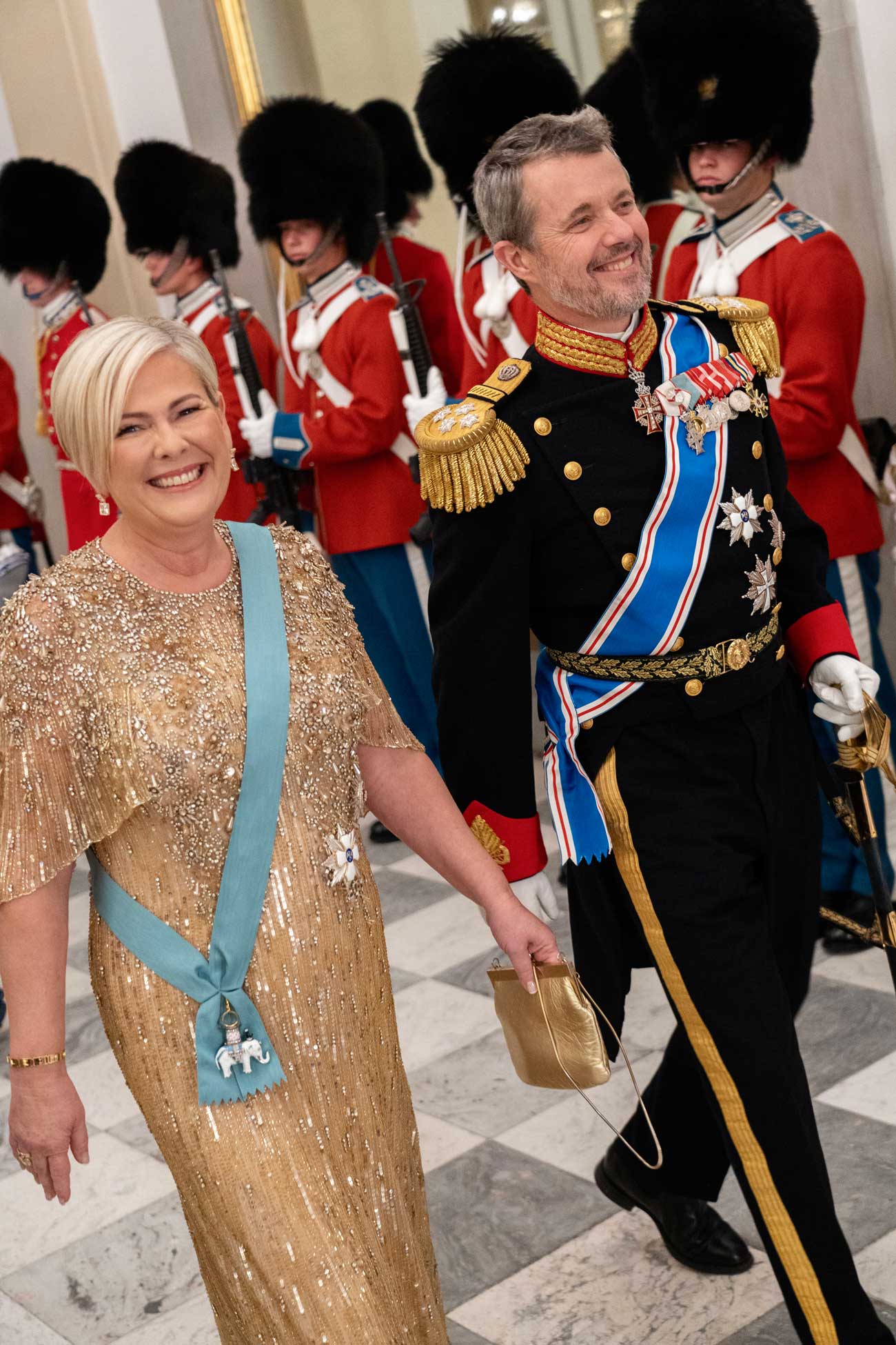 Le premier banquet d'État de Frederik X et Mary dans la pure tradition ...