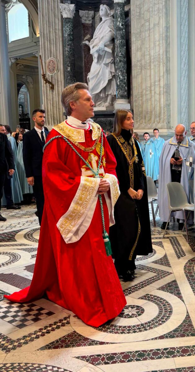 Le prince Emmanuel-Philibert perpétue des siècles de traditions en tant ...