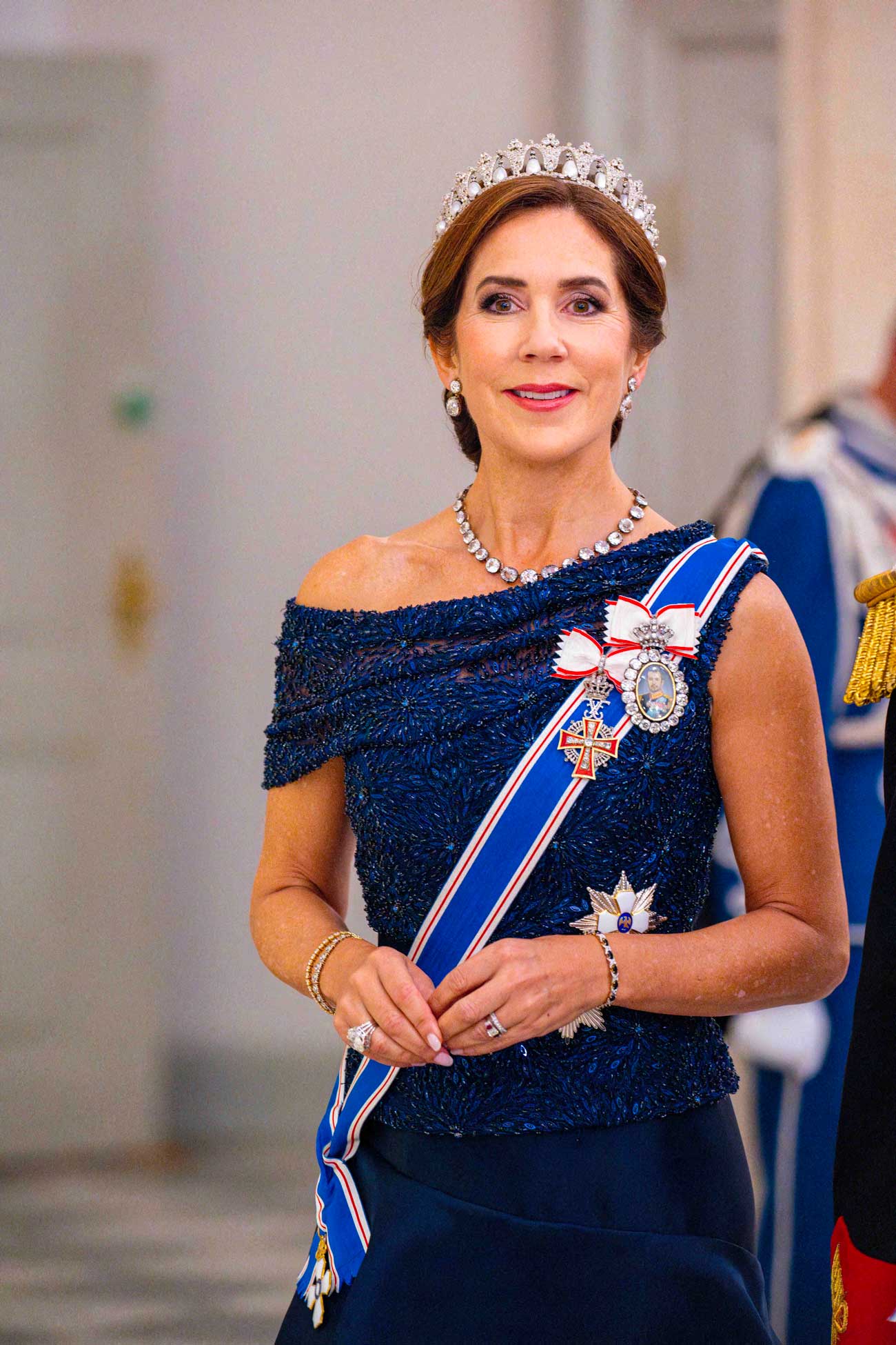 La reine Mary porte le diadème de perles des reines danoises en l ...