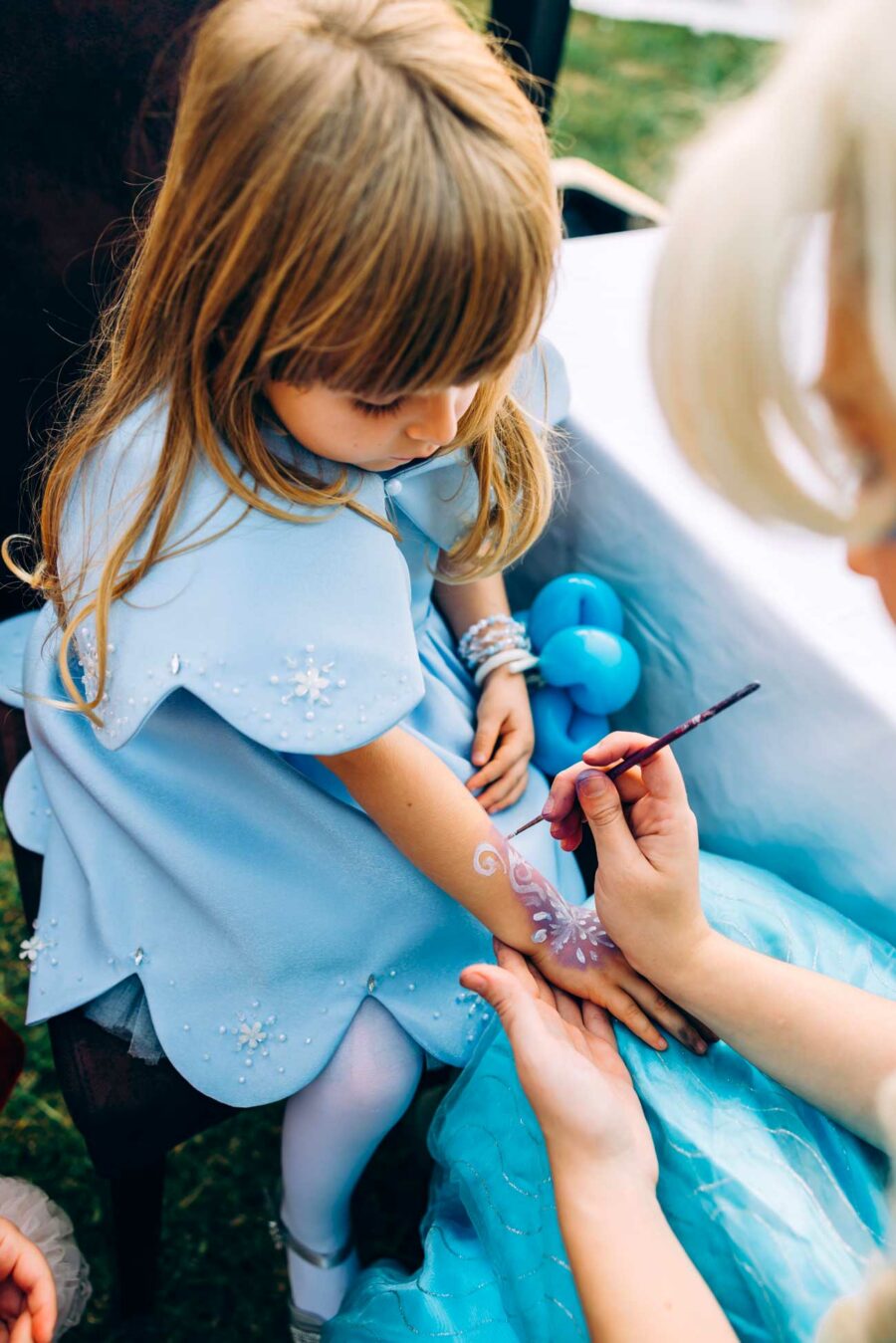 L'anniversaire magique de la princesse Géraldine au royaume d'Arendelle