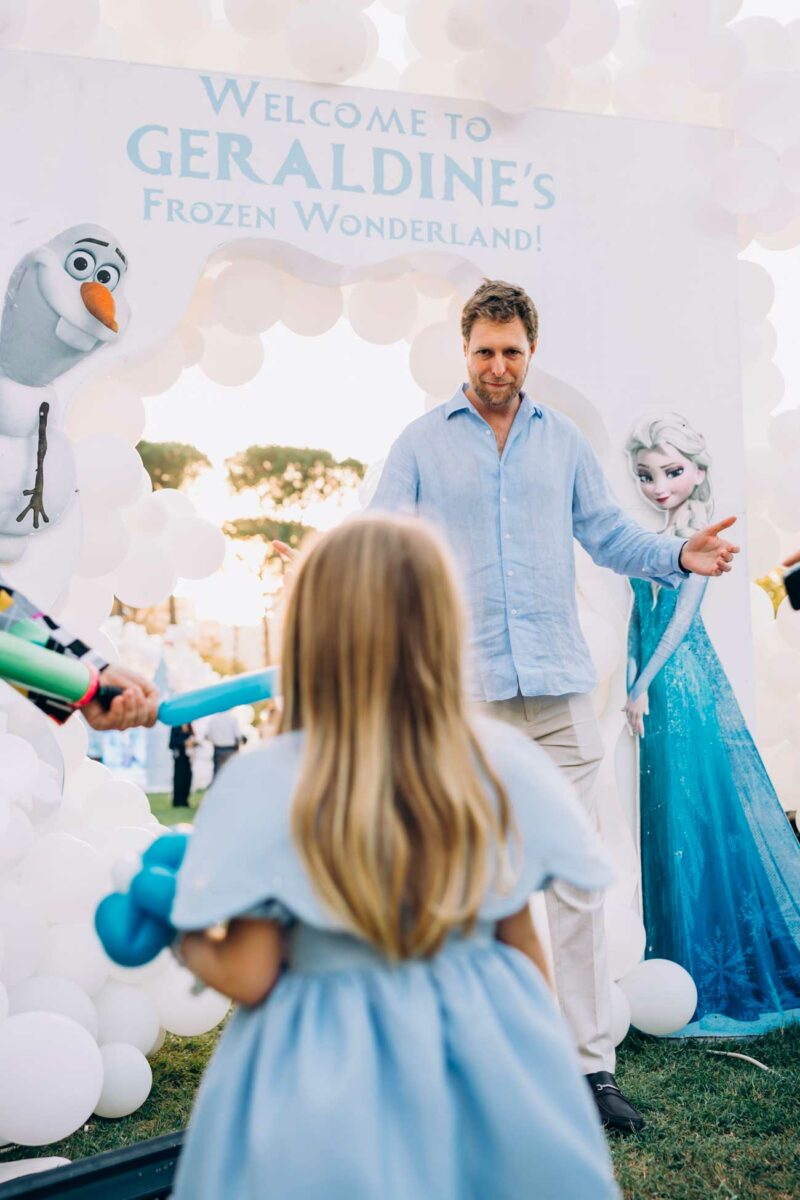L'anniversaire magique de la princesse Géraldine au royaume d'Arendelle