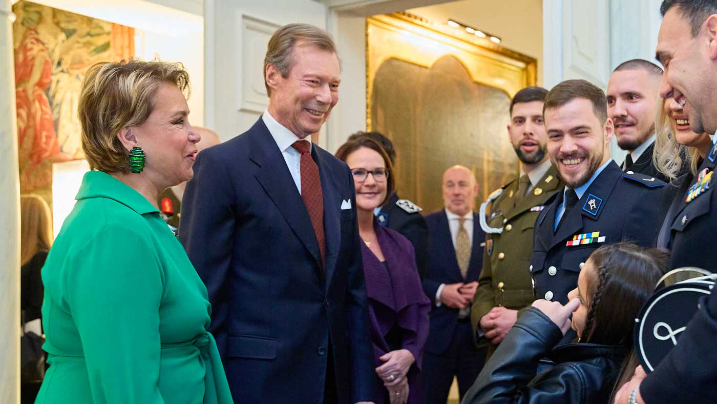 La famille grand-ducale célèbre le maintien de la paix au château de ...