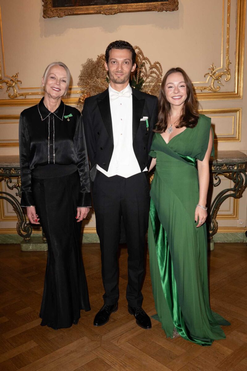 Le prince Emmanuel-Philibert et son épouse Clotilde réunis à Paris pour ...