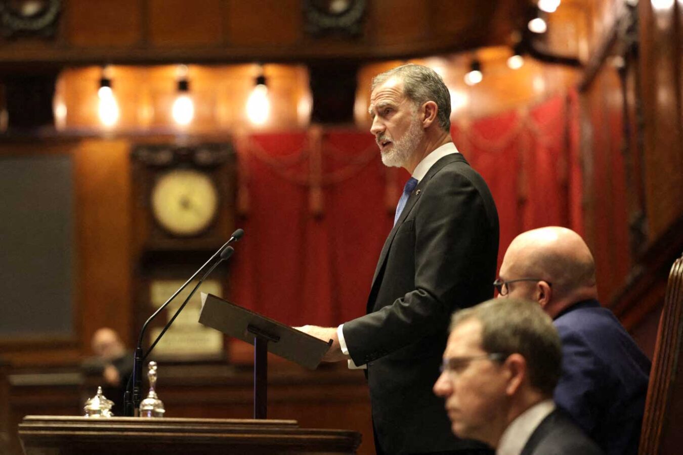 Le roi Felipe VI marque l'histoire en prononçant un discours au ...