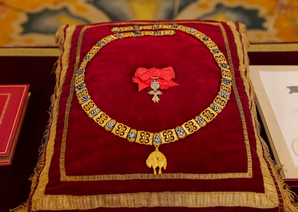 Le roi Felipe VI décerne le deuxième collier de la Toison d'or de son ...