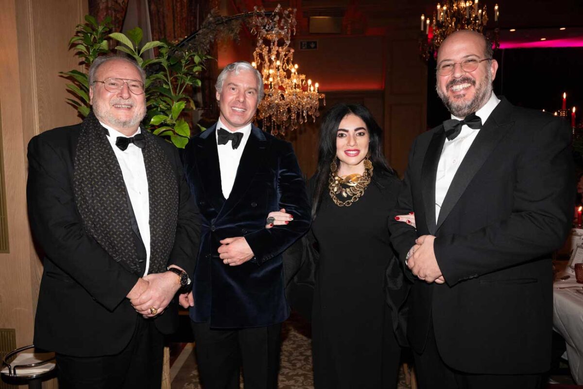 Le roi Fouad II, le comte de Paris et des princes de Liechtenstein ...