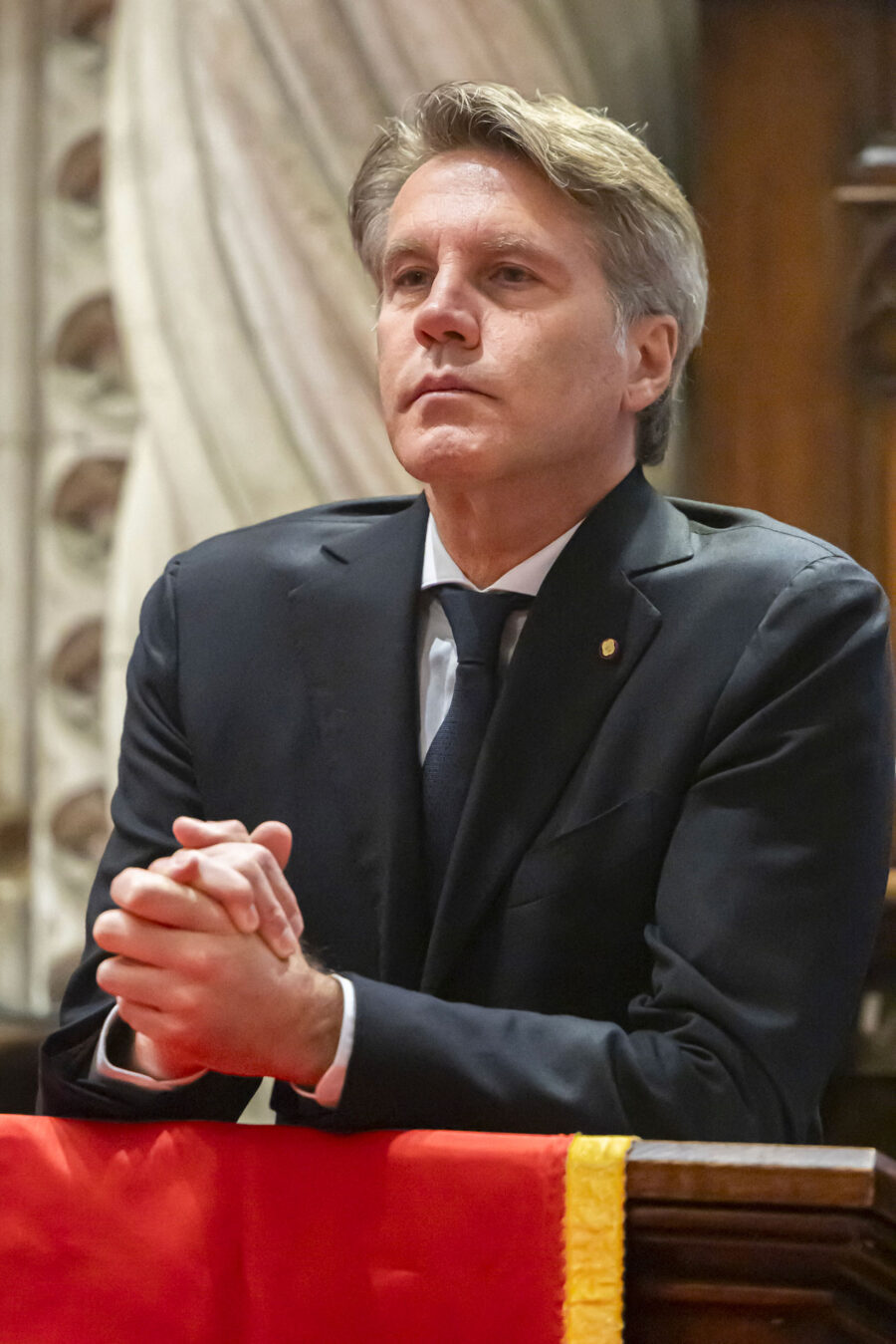 Le prince Emmanuel-Philibert se recueille en Savoie en mémoire de ses ...