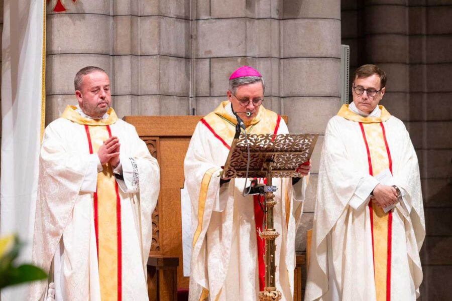 Le prince Albert II, la princesse Charlène et la princesse Caroline ...