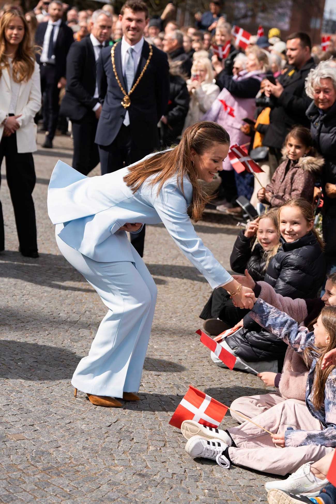 La princesse Isabella fête ses 18 ans à Aarhus parmi les jeunes talents ...