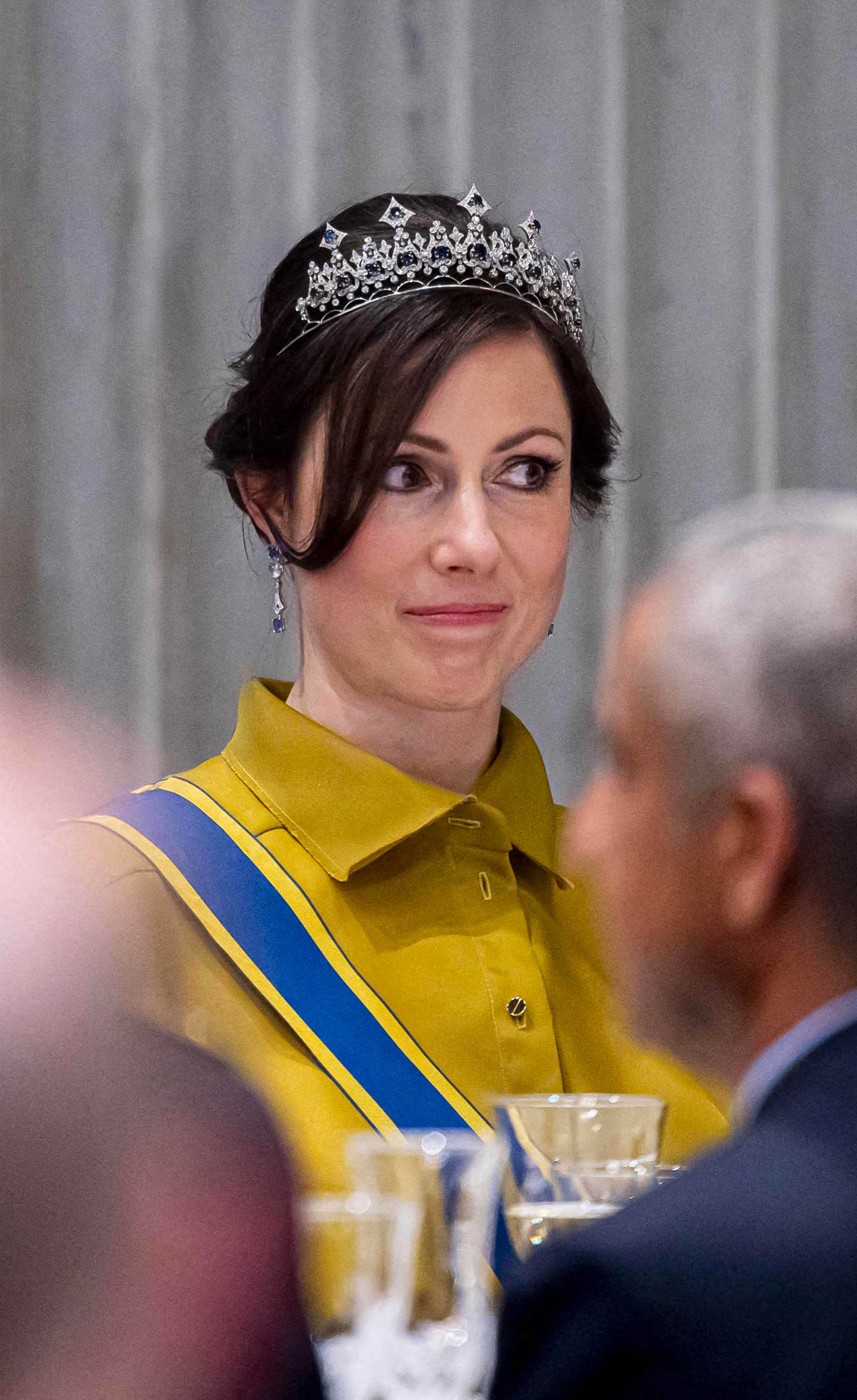 La discrète et rare apparition de la princesse Viktória au banquet d ...