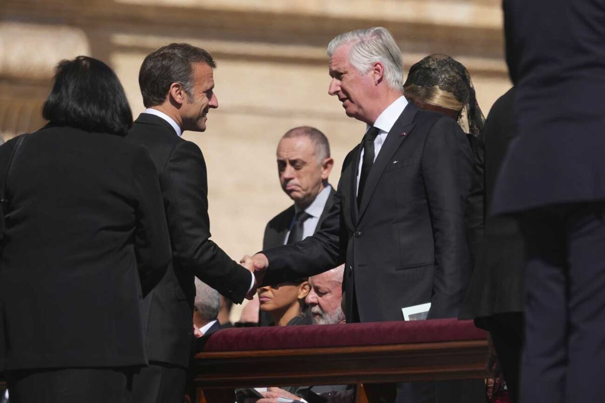 Les royautés aux funérailles du pape François