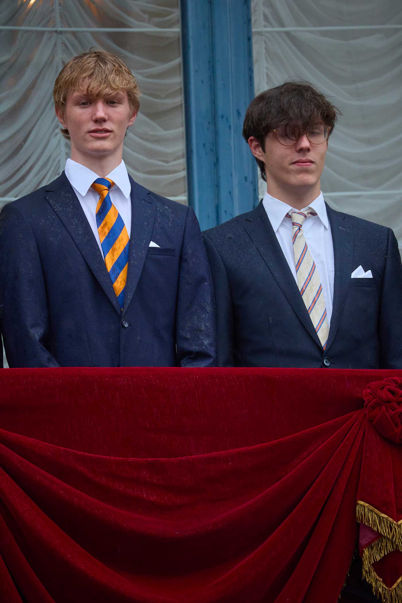 Le Grand-Duc, la Grande-Duchesse et leurs descendants au balcon du ...