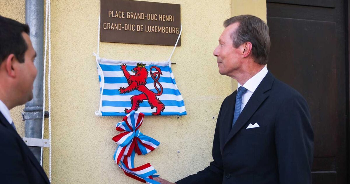 Le grand-duc Henri inaugure une place à son nom à Senningen