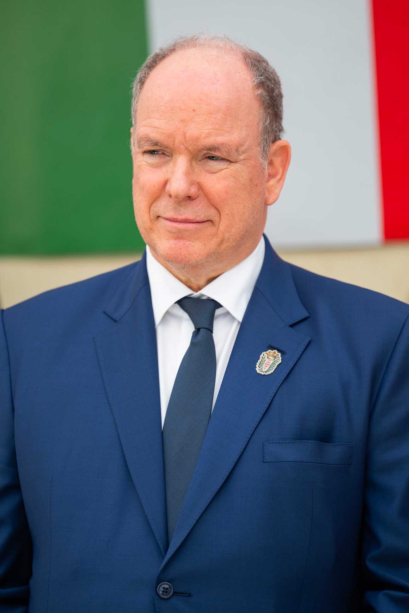 Le prince Albert II visite l'ancienne seigneurie des Grimaldi à Irsina ...