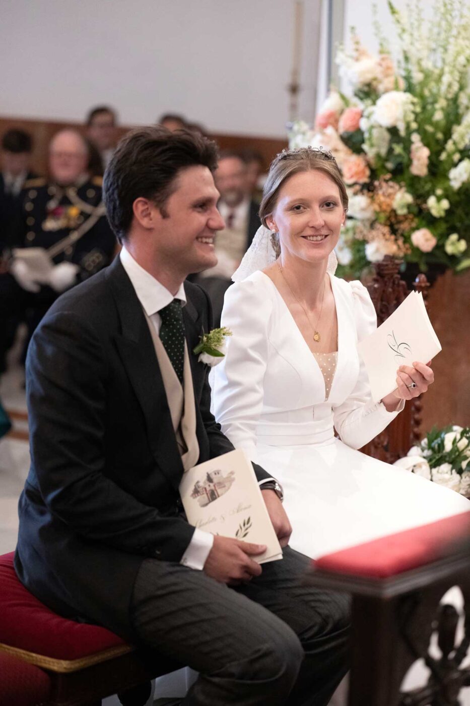 Le mariage andalou du prince Alonso d'Orléans-Bourbon et de la comtesse ...