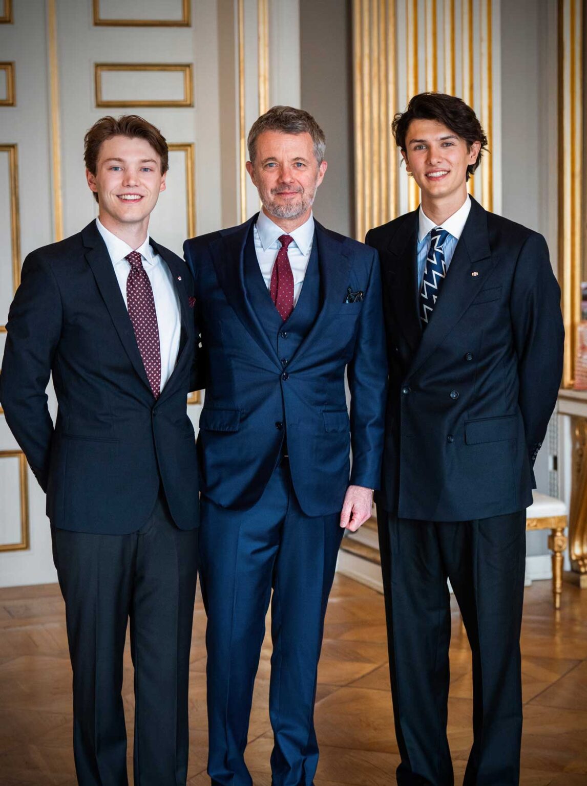 Die Grafen Nikolai und Felix erhalten von ihrem Onkel Frederik X. eine ...
