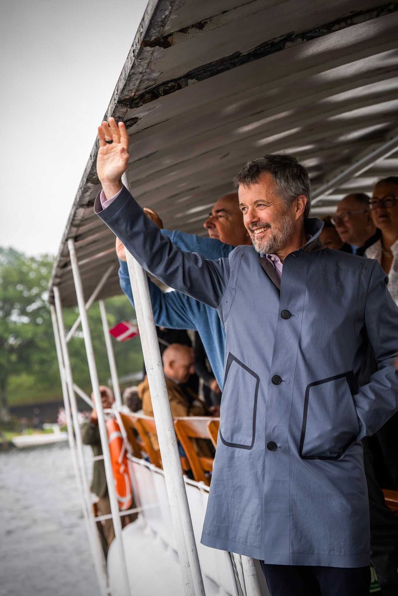 Le roi Frederik X célèbre les 150 ans de la tour construite en mémoire ...