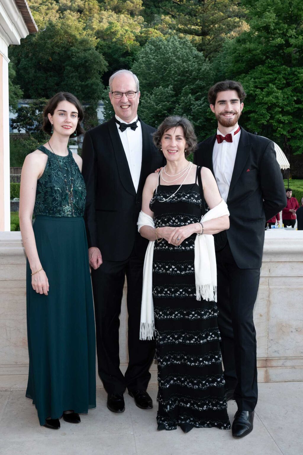 Les royautés célèbrent les noces de perles du duc et de la duchesse de ...